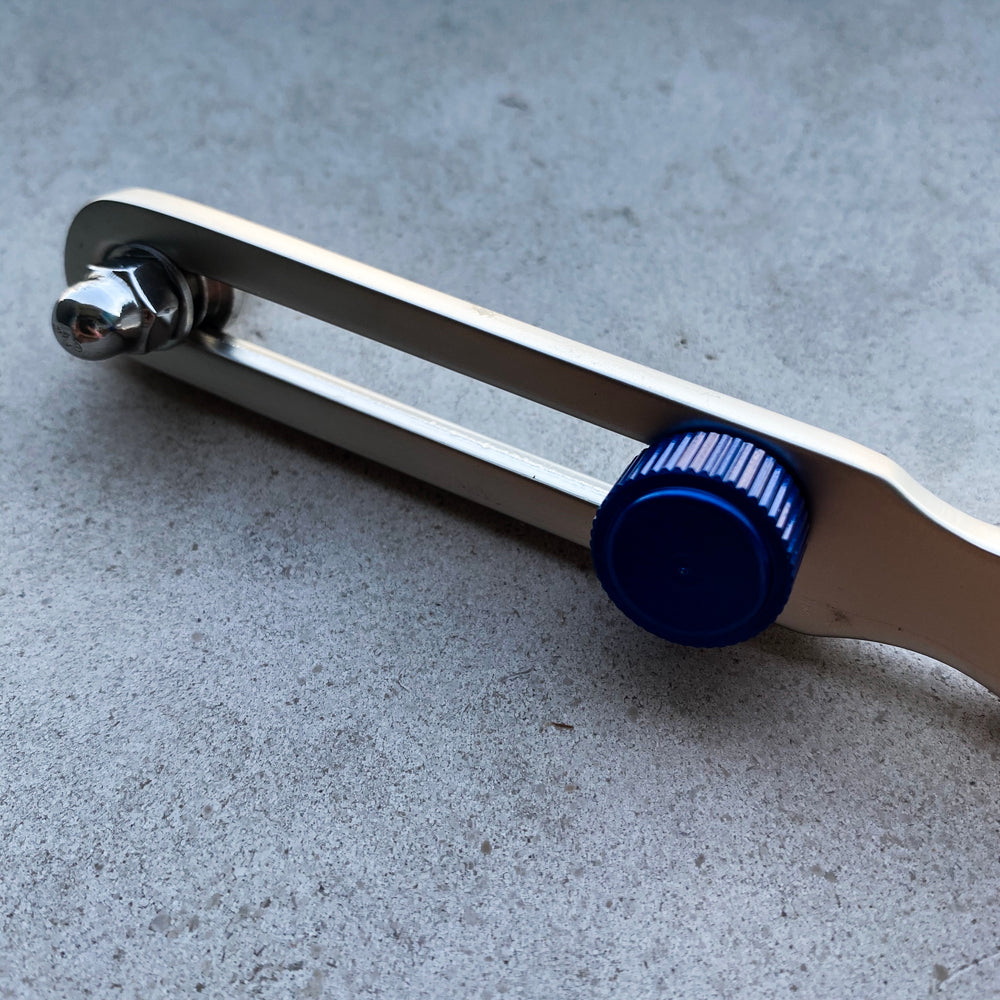 Watch Tools to help you with opening up your watch case – Samurai ...